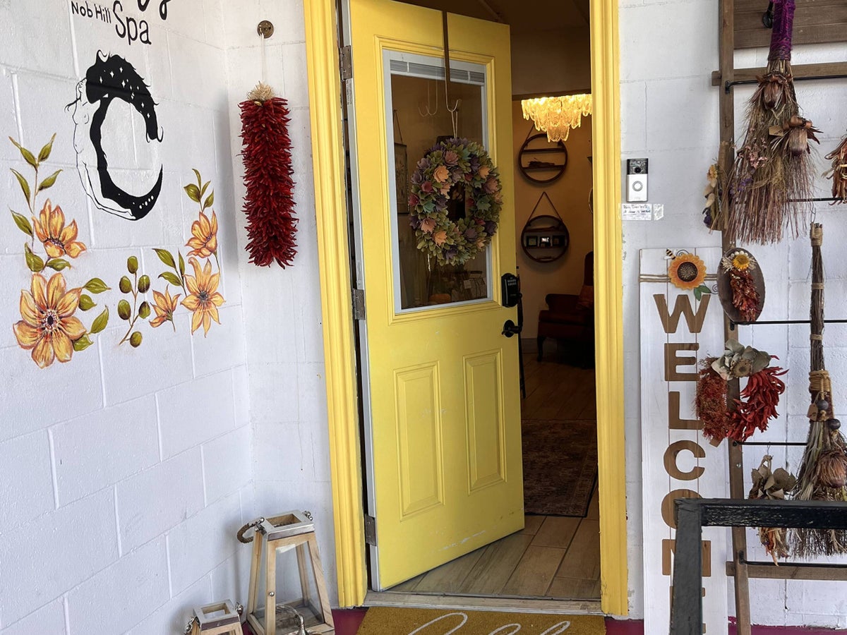 Monet's Spa: Relaxing Massages, Rejuvenating Facials, Hot Tub, Sauna ...