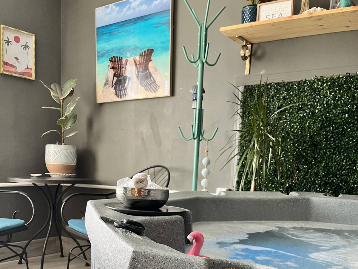 Monet's Spa: Relaxing Massages, Rejuvenating Facials, Hot Tub, Sauna ...